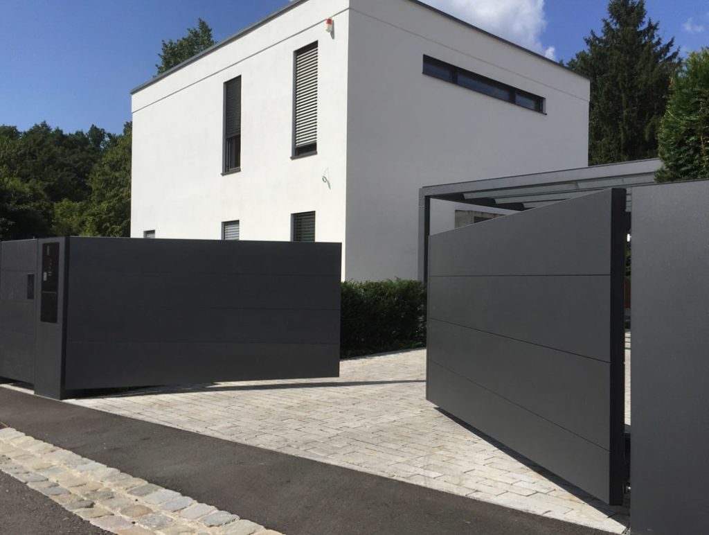 Hoftor Mit Integrierter Tur